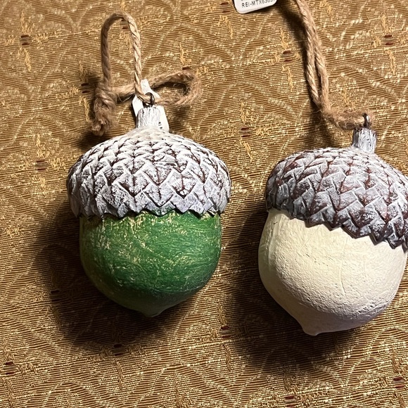 Accents | Nwt Two Resin Acorn Ornaments With Ripe Hangers | Poshmark
